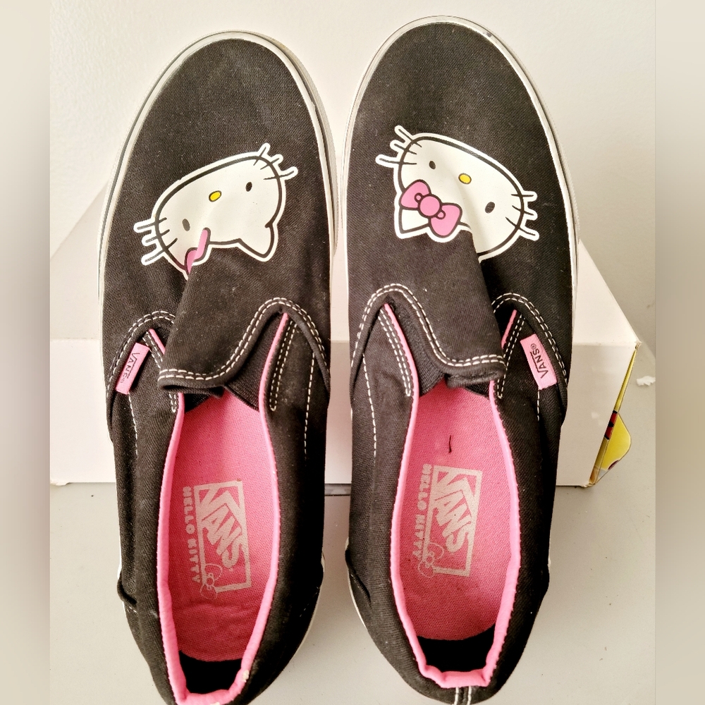 Hello Kitty Vans - Gem